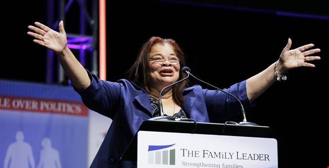 World News:CNN Commentator Calls MLK Jr's Niece a 'Token Black Woman ...