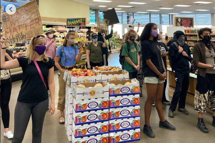 World News:Straight Outta Marxism: BLM Protesters Take Over Grocery ...