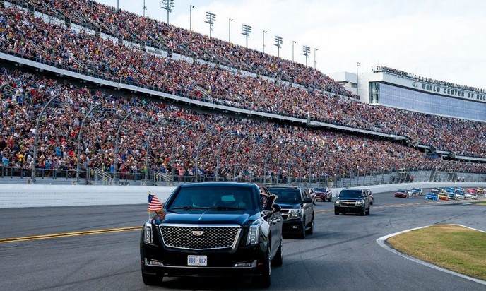 World News:Fans Cheer as Trump’s ‘Beast’ Limo Leads Drivers Around the ...